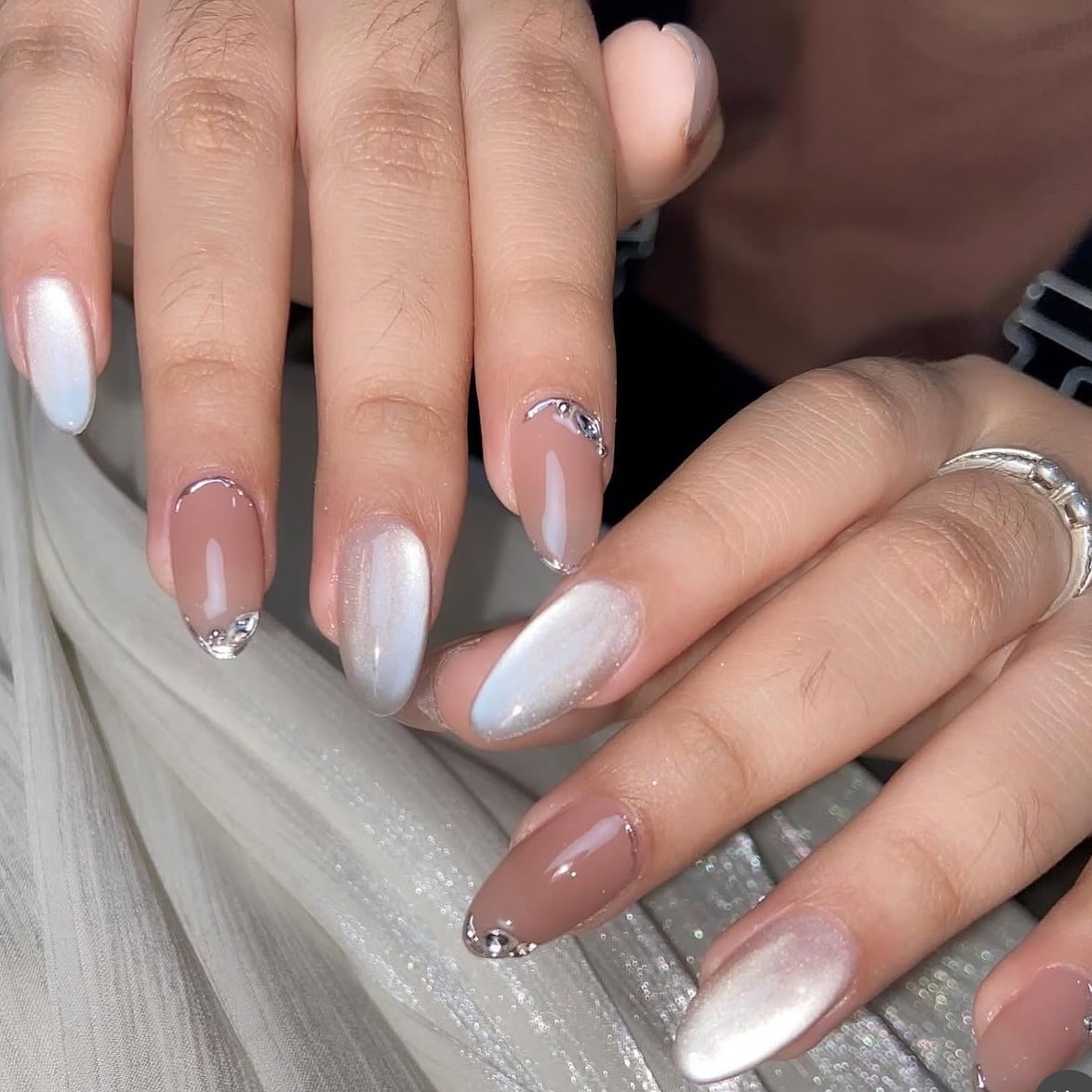 22 Medium Length Nail Ideas That Are Beyond Pretty – Cozy & Home