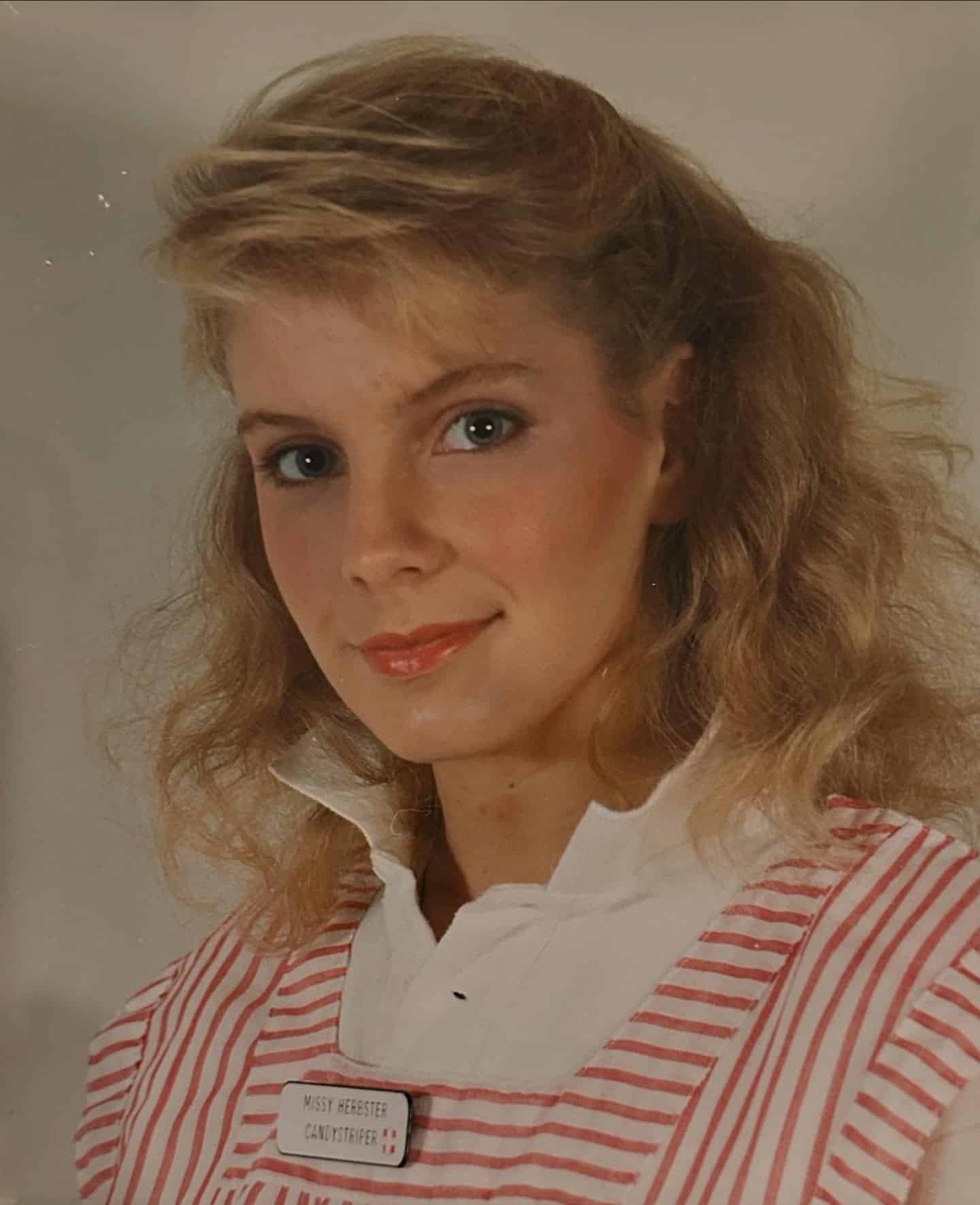 22 80S Hairstyles Loved by Style Icons – Cozy & Home