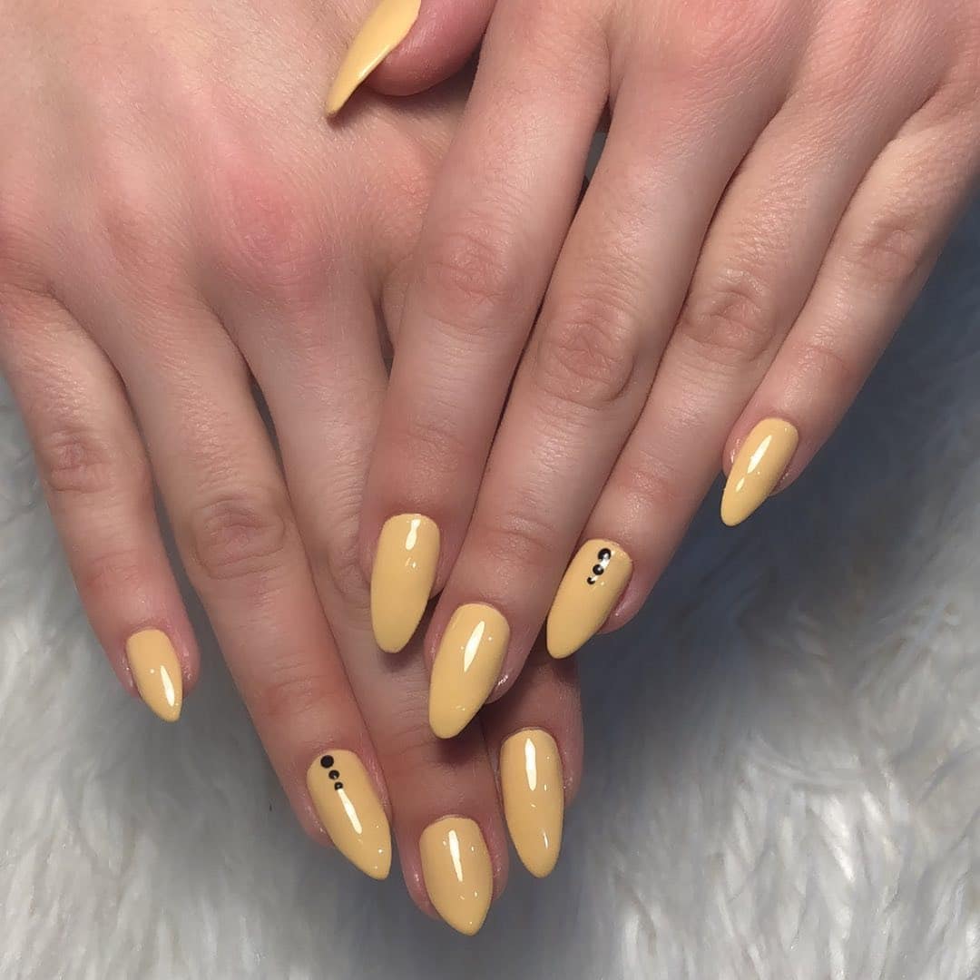 22 Classic Shellac Nail Ideas for Everyday Glam – Cozy & Home