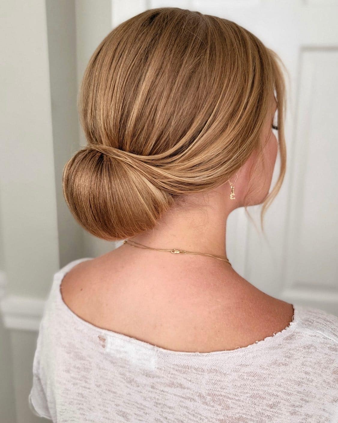 22 Timeless Bun Hairstyles You’ll Adore – Cozy & Home