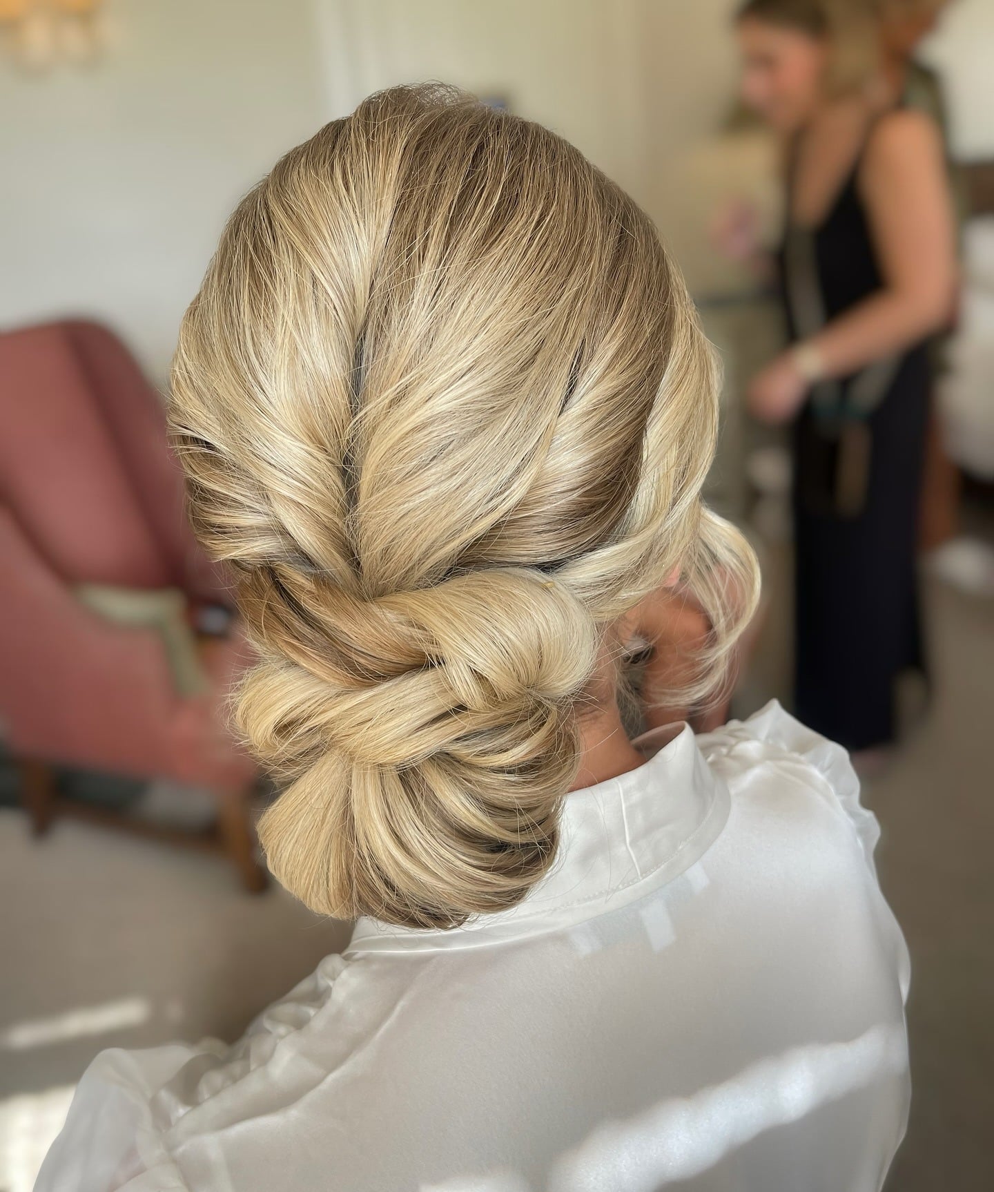 22 Timeless Bun Hairstyles You’ll Adore – Cozy & Home
