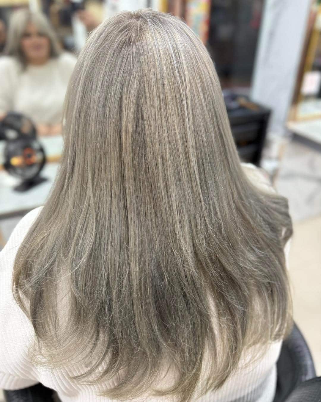 21 Ash Grey Hair Color Styles That Define Cool – Cozy & Home