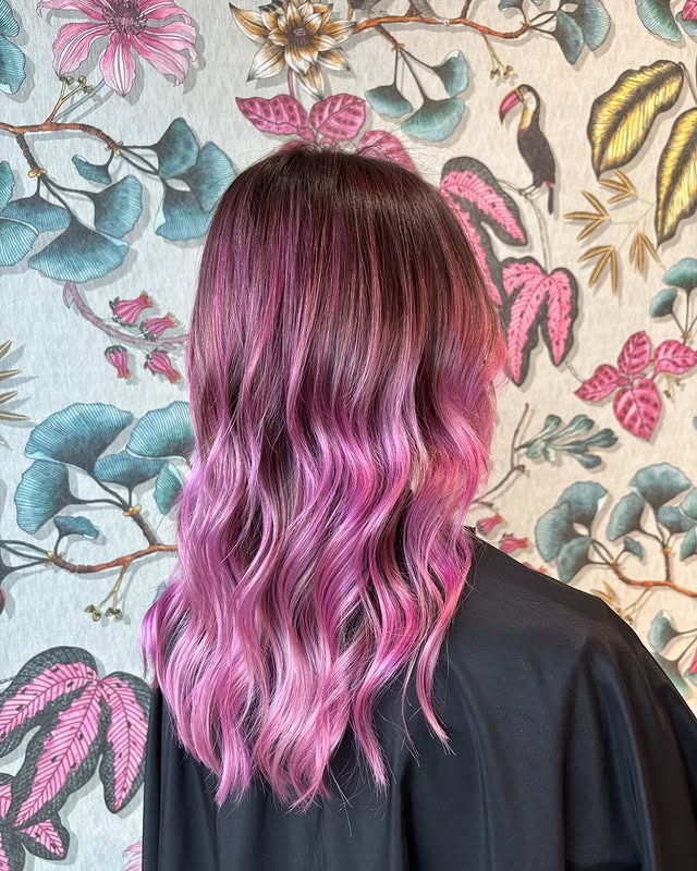 22 Creative Magenta Hair Color Styles – Cozy & Home